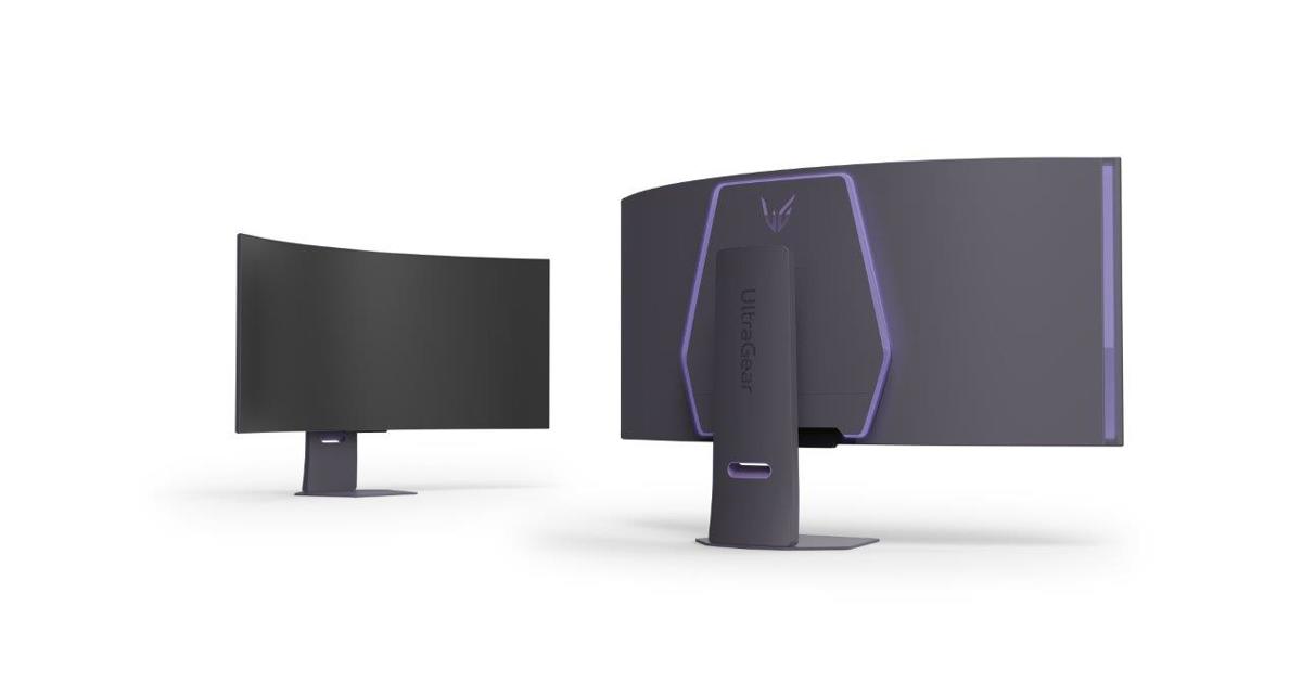 LG UltraGear™ OLED Bendable Gaming Monitor (Model 45GX990A)